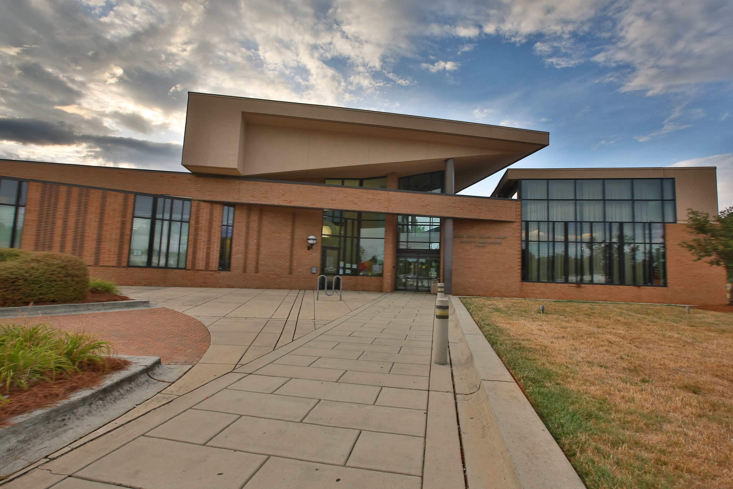Chapter 11: Hub of a System – Charlotte Mecklenburg Library Foundation